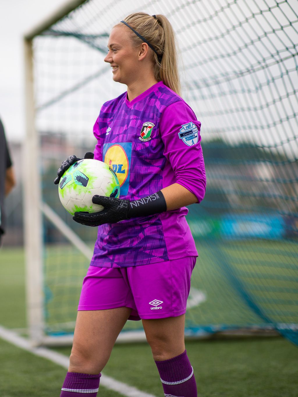 Nike Academy Team Training Ball Schwarz