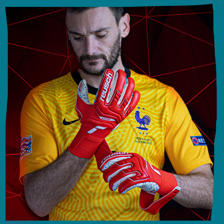 KEEPERsport - Goalkeeper gloves and more for the goalkeeper