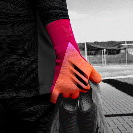 KEEPERsport - Goalkeeper gloves and more for the goalkeeper